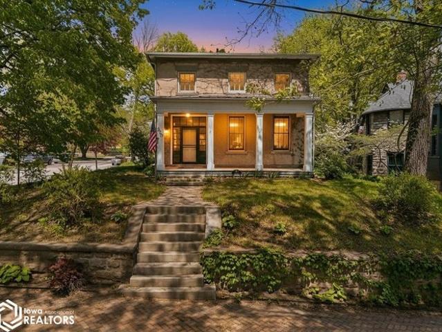 520 Columbia St, Burlington, IA 52601