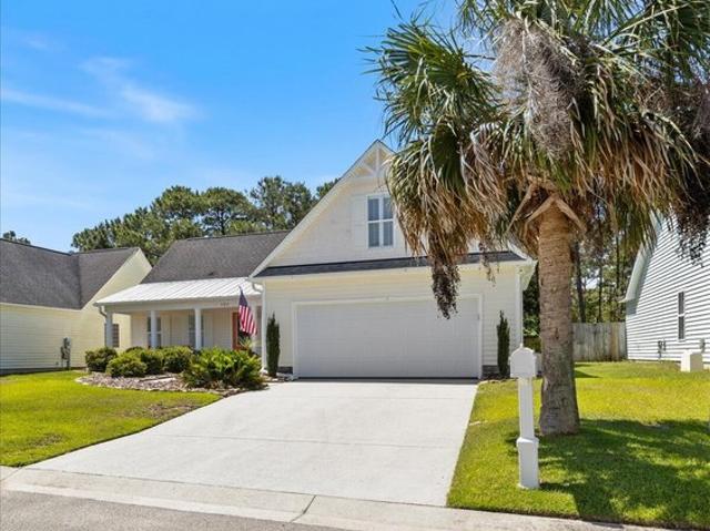 520 Catamaran Dr, Wilmington, NC 28412