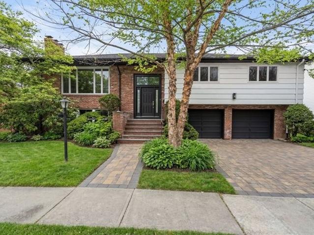 520 Clinton Rd, Brookline, MA 02467