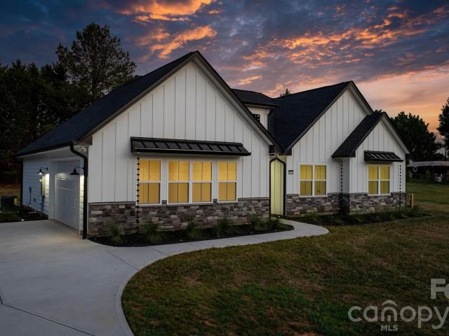 520 Allen Way