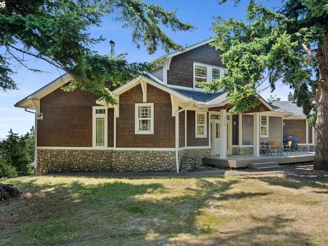 520 avalon way