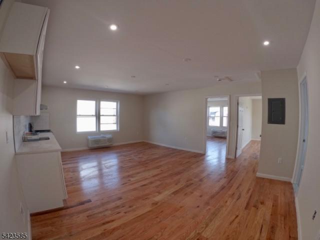 520 Bayway Ave # 2A