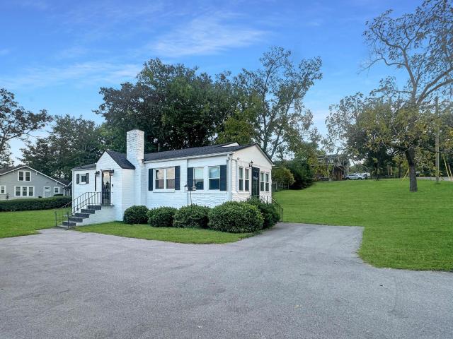 520 Bacon Trail