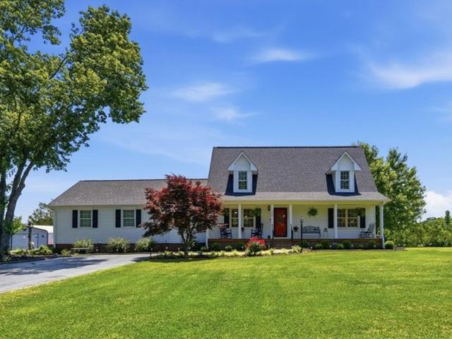 520 Belle Shoals Rd, Pickens, SC 29671