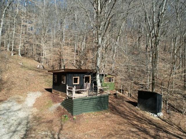 520 Bluff Rd, Loretto, TN 38469