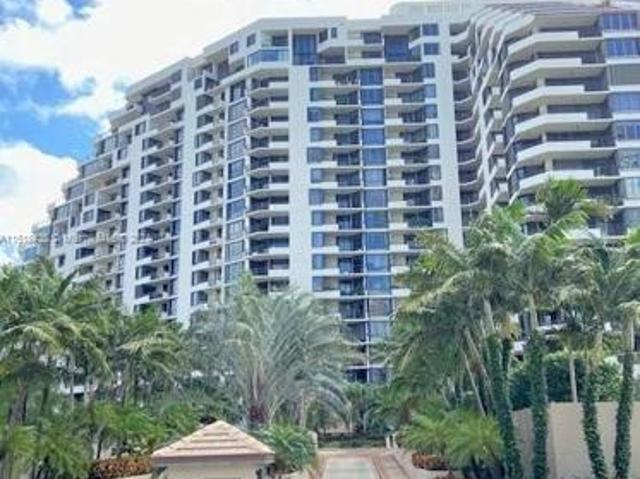 520 Brickell Key Dr #A817, Miami, FL 33131