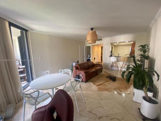 520 Brickell Key Dr #A912, Miami, FL 33131