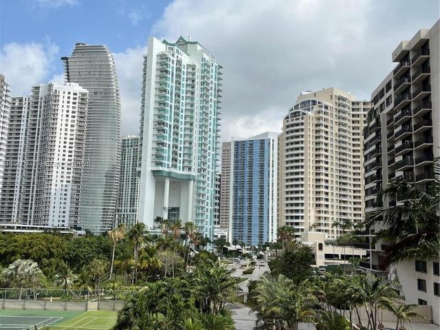 520 Brickell Key Dr, Unit A610, Miami, FL 33131 | MLS #A11960 | Compass