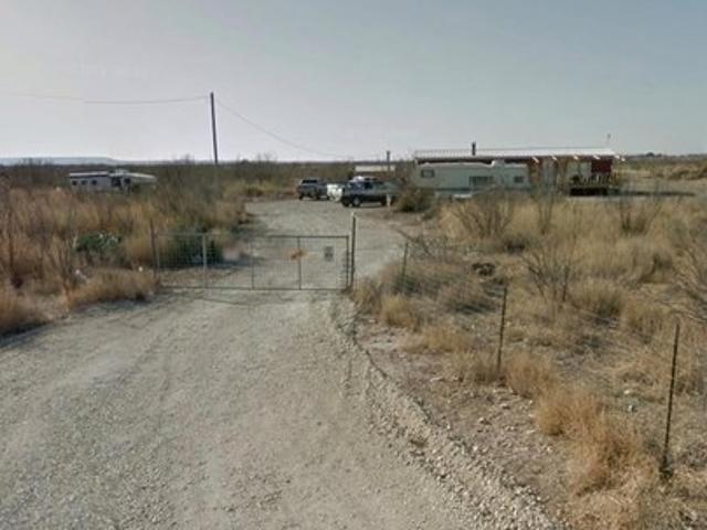 520 E 50th St, Fort Stockton, TX 79735