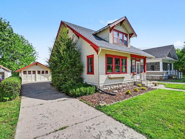 520 E 7th Street