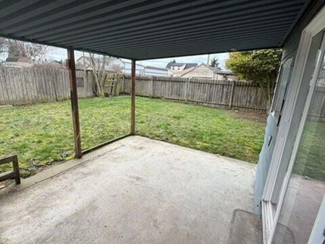 520 E Division Ln, Tacoma, WA 98404 | Compass