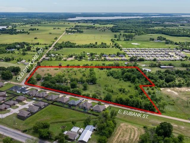 520 E Eubank St, Mabank, TX 75147
