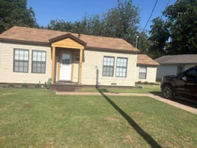 520 E Harwell St, Burkburnett, TX 76354