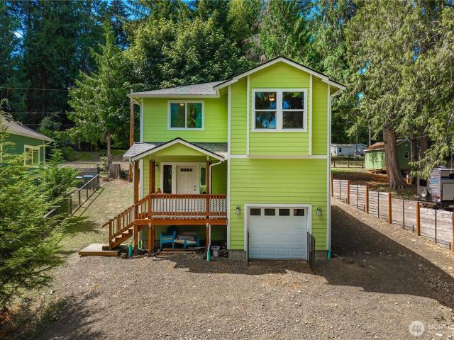 520 E Lakeshore Drive W
