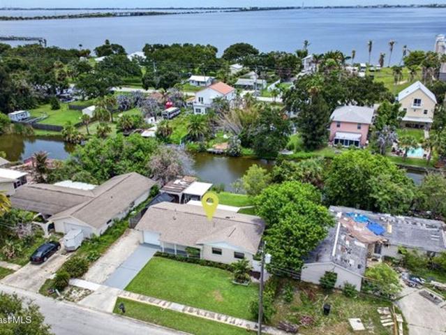 520 E Merrimac Dr, Merritt Island, FL 32952