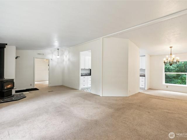 520 E Stadium Beach Road W