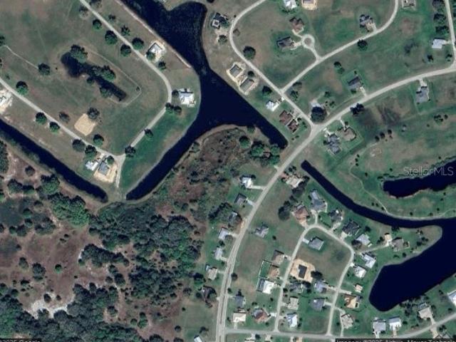 520 Foxhall Cir, Sebring, FL 33876 | MLS #P4935 | Compass