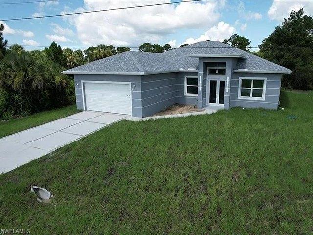 520 Herrin Ave, Lehigh Acres, FL 33974