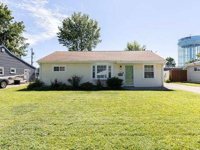 520 Ironwood Ct, Elyria, OH 44035