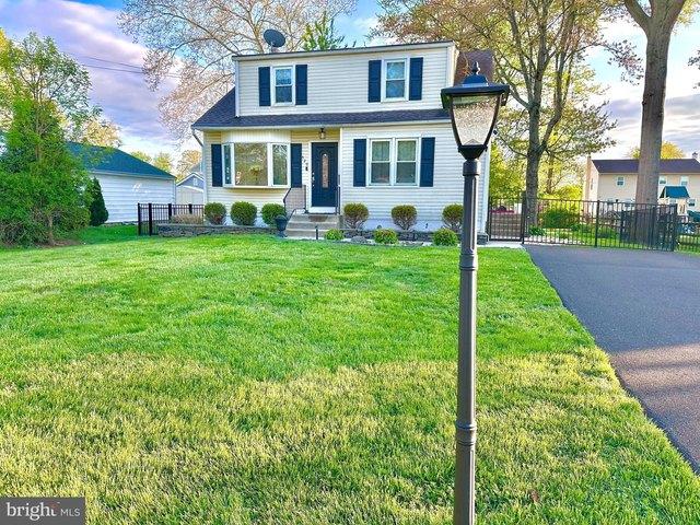 520 Olive St, Warminster, PA 18974