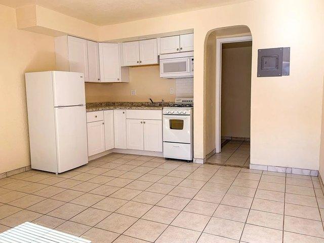 520 Ortiz Dr SE, Albuquerque, NM 87108