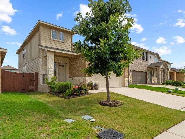 520 Longmount Cv