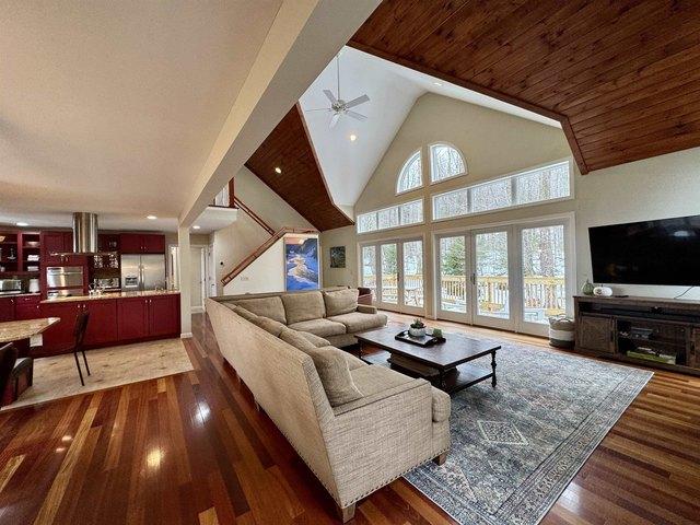 520 Moose Hollow Rd, Winhall, VT 05340