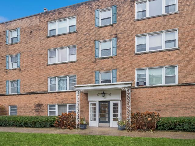 520 Michigan Ave, Unit 1E, Evanston, IL 60202 | Compass