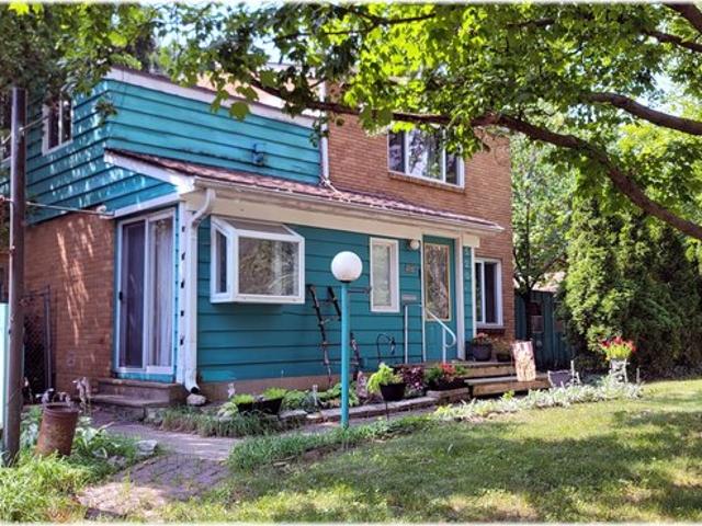520 N Bridge St, Rockton, IL 61072