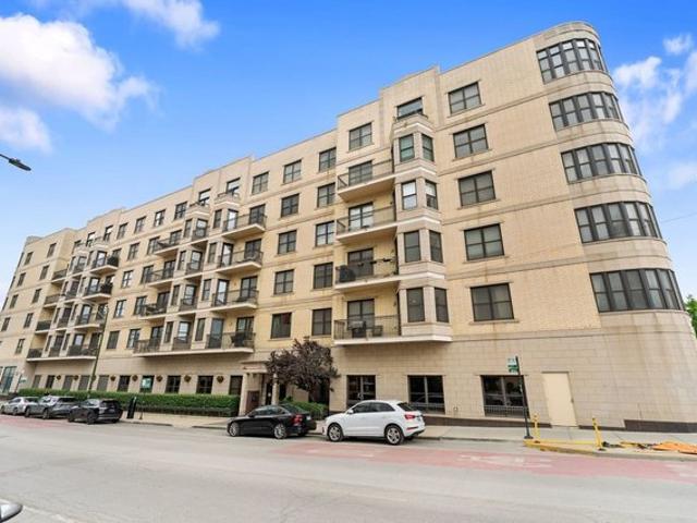 520 N Halsted St Apt 315, Chicago, IL 60642
