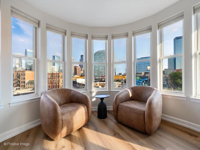 520 n halsted street # 400