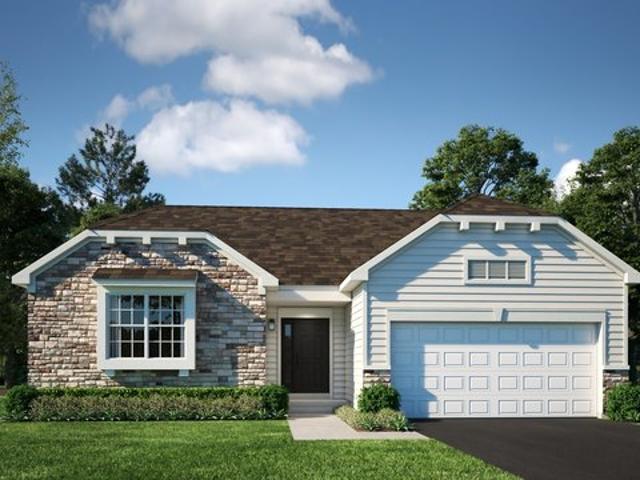 520 N Oak St, Hinckley, IL 60520