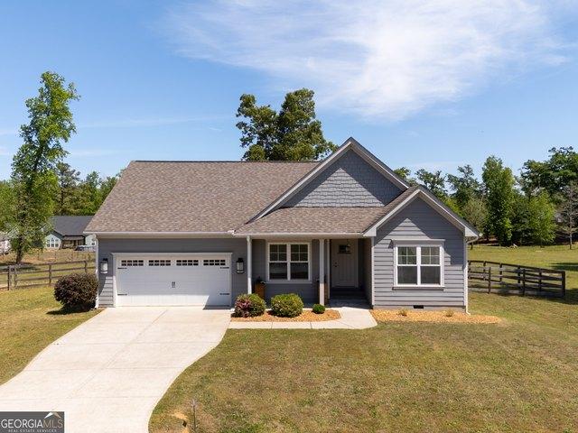 520 N Point Cir, Hartwell, GA 30643