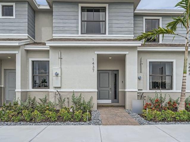 520 NE 14th Ter, Florida City, FL 33034