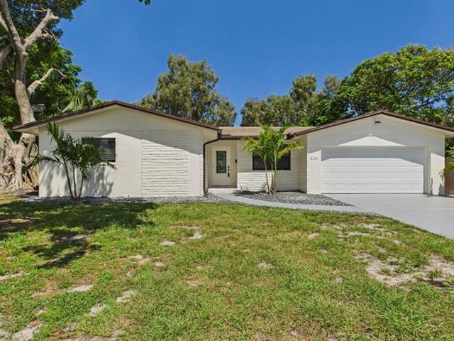 520 NW 43rd Ave, Plantation, FL 33317