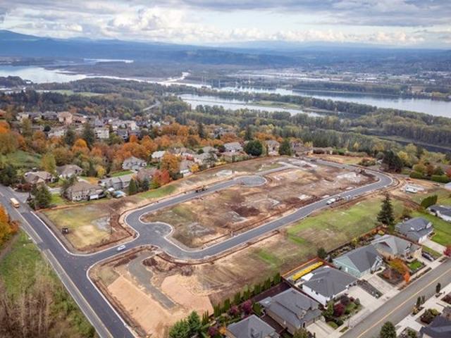 520 NW Halifax St, Camas, WA 98607