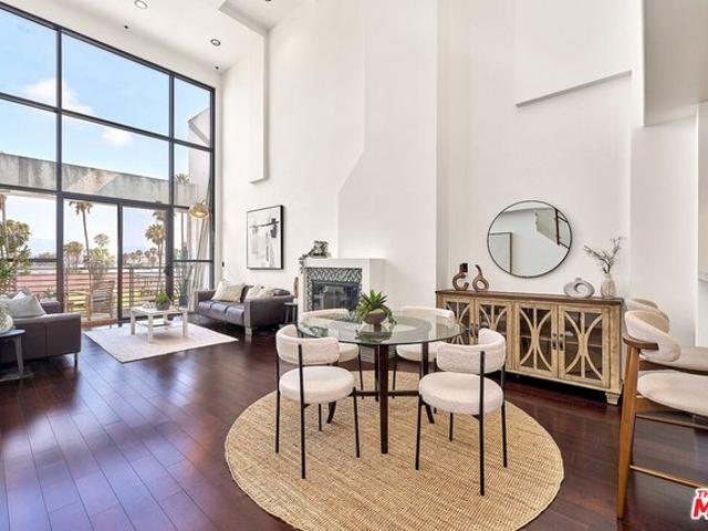 520 S Kingsley Dr Ph 3, Los Angeles, CA 90020