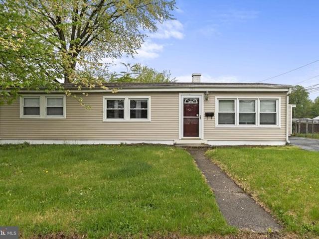 520 S Maple Ave, Maple Shade, NJ 08052