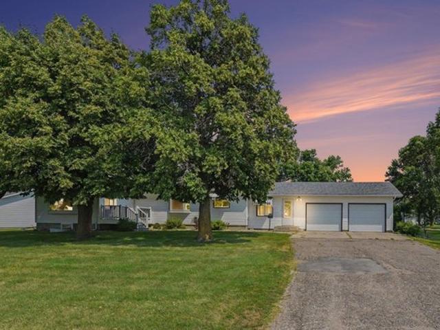 520 S Pleasant Ave, Ramona, SD 57054