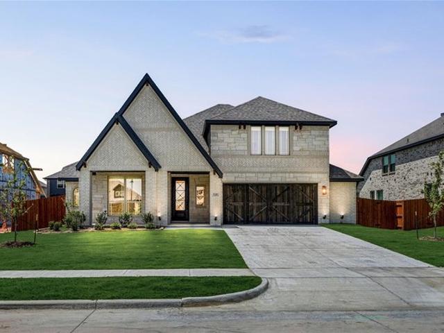 520 Sanctuary Dr, Waxahachie, TX 75165