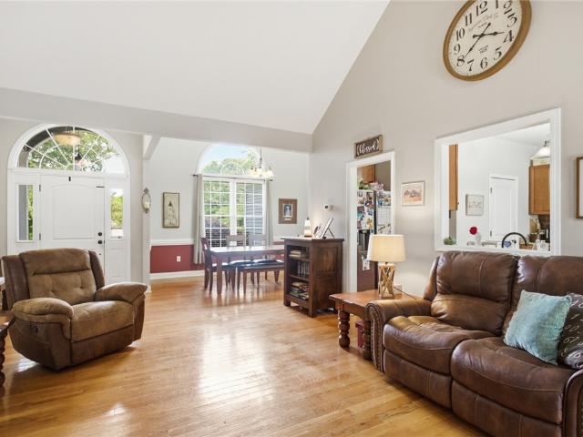 520 Serria Way