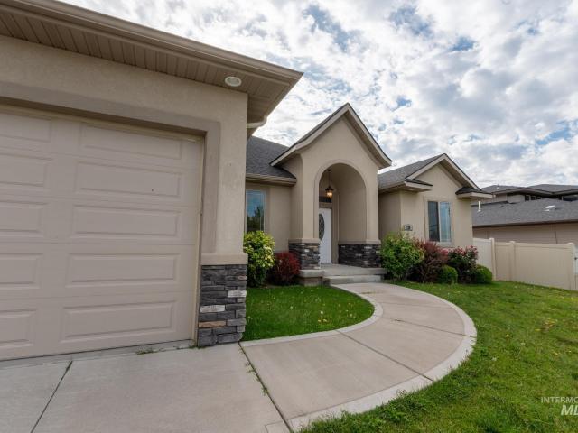 520 Sun Terrance Drive