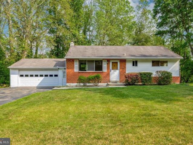 520 Sunset Ln, West Chester, PA 19380