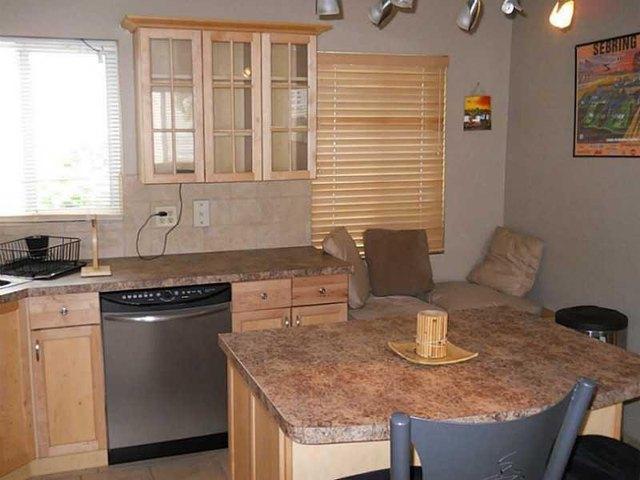 520 SW 15th St Apt 101, Pompano Beach, FL 33060