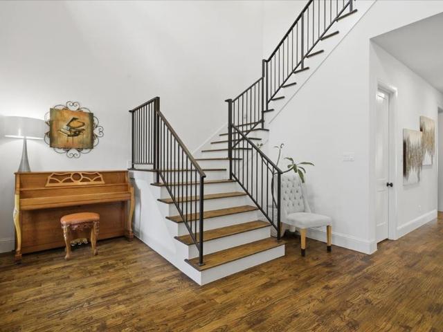 520 Point Vista Drive