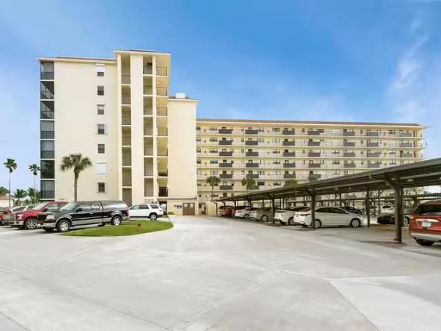 520 PALM SPRINGS BLVD APT 513, INDIAN HARBOUR BEACH, FL 32937.