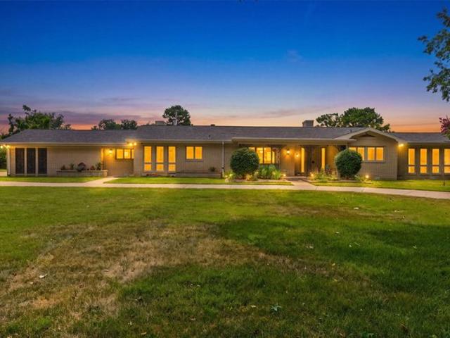 520 Parnell Dr, Branson, MO 65616