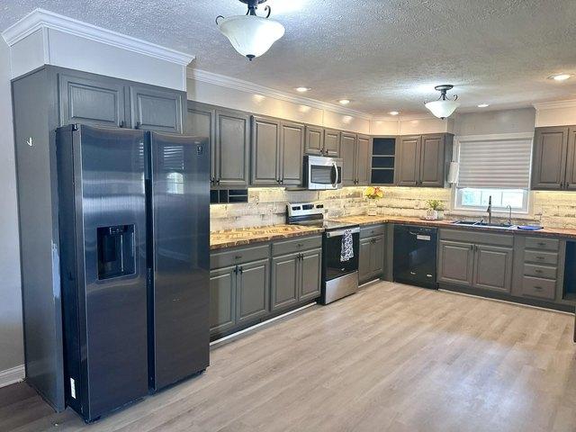 520 Pinoak Dr, Nicholasville, KY 40356