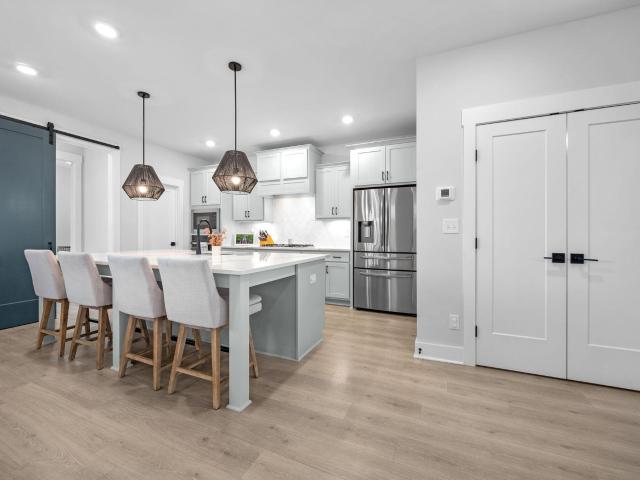 520 Roycroft Drive