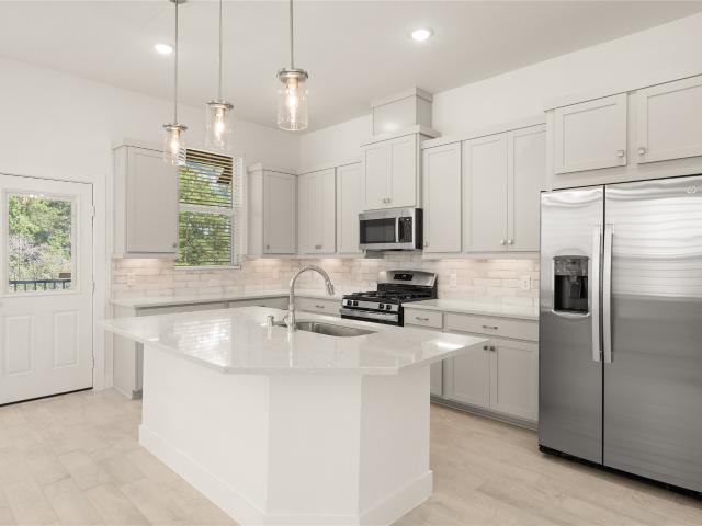 520 Red Cascade Trail